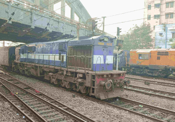 WDM3D #11559, near Howrah. (Shanku Niyogi)